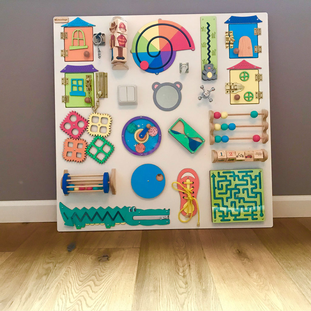 Activity Board 60 x 120 - truetoys